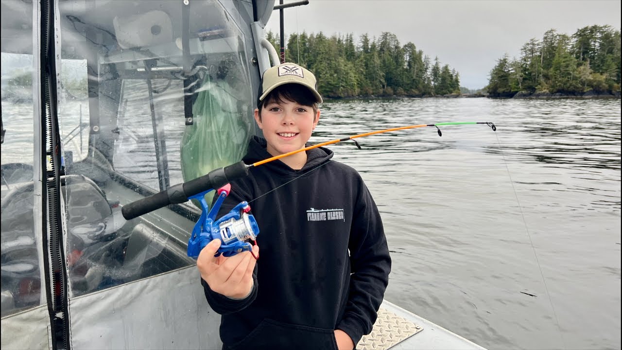 Tiny rod Alaska fishing challenge - YouTube