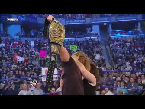 Edge and Vickie Guerrero kiss | SmackDown January 30, 2009