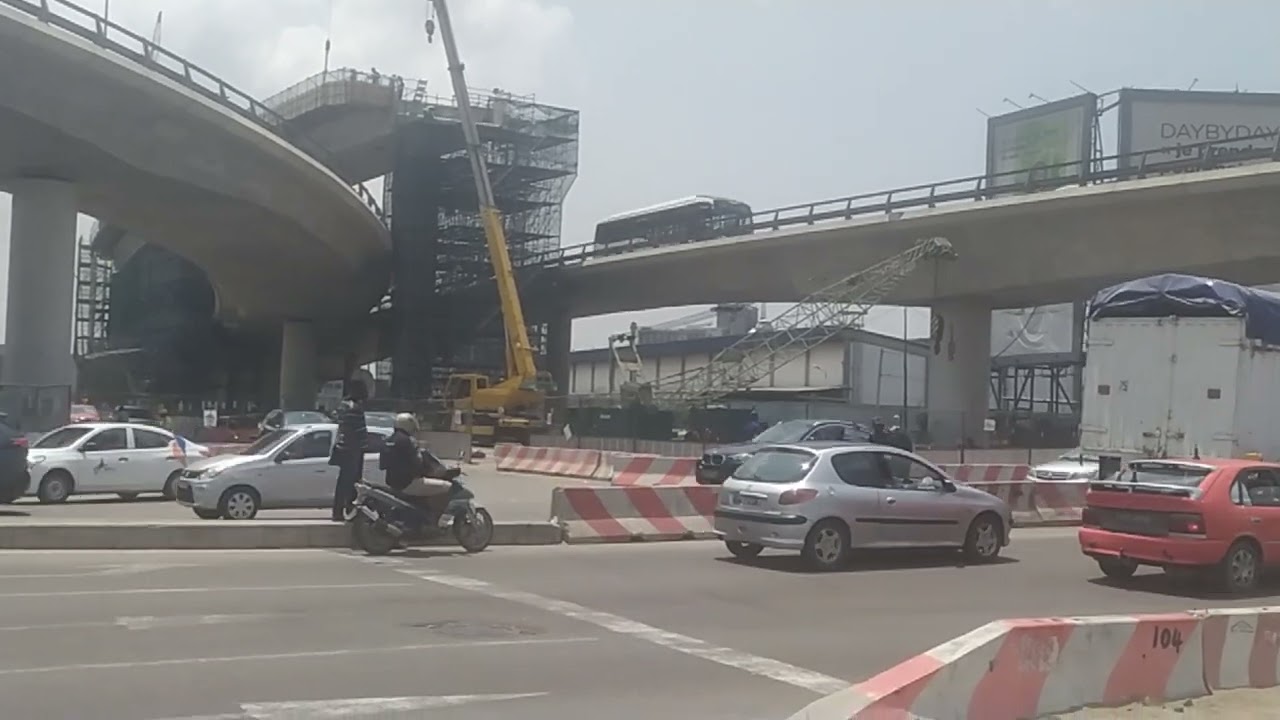 LE PONT SUR L'ÉCHANGEUR DE SOLIBRA PREND FORME - YouTube