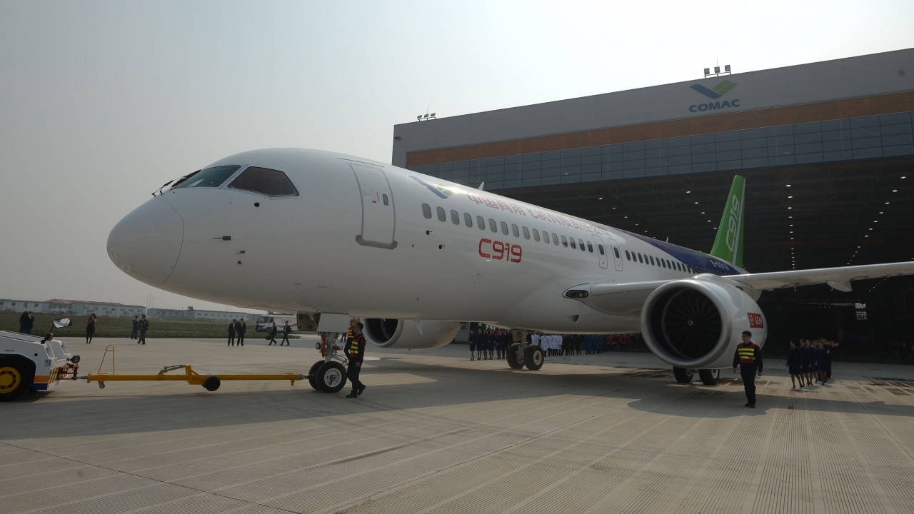 Chinese passenger jet C919 set for maiden flight - YouTube
