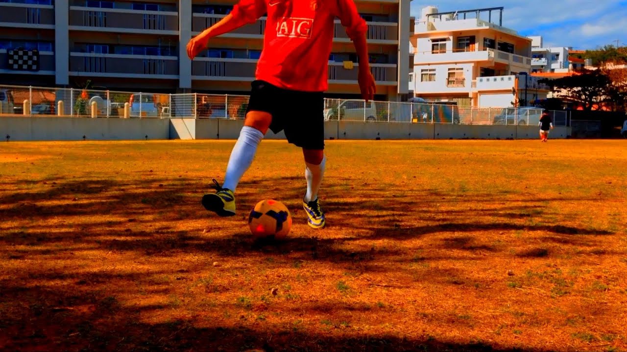 サッカードリブル抜き技【シザース(またぎ)フェイントその2】C.Ronaldo/Ronaldinho Skill "Step Over ...