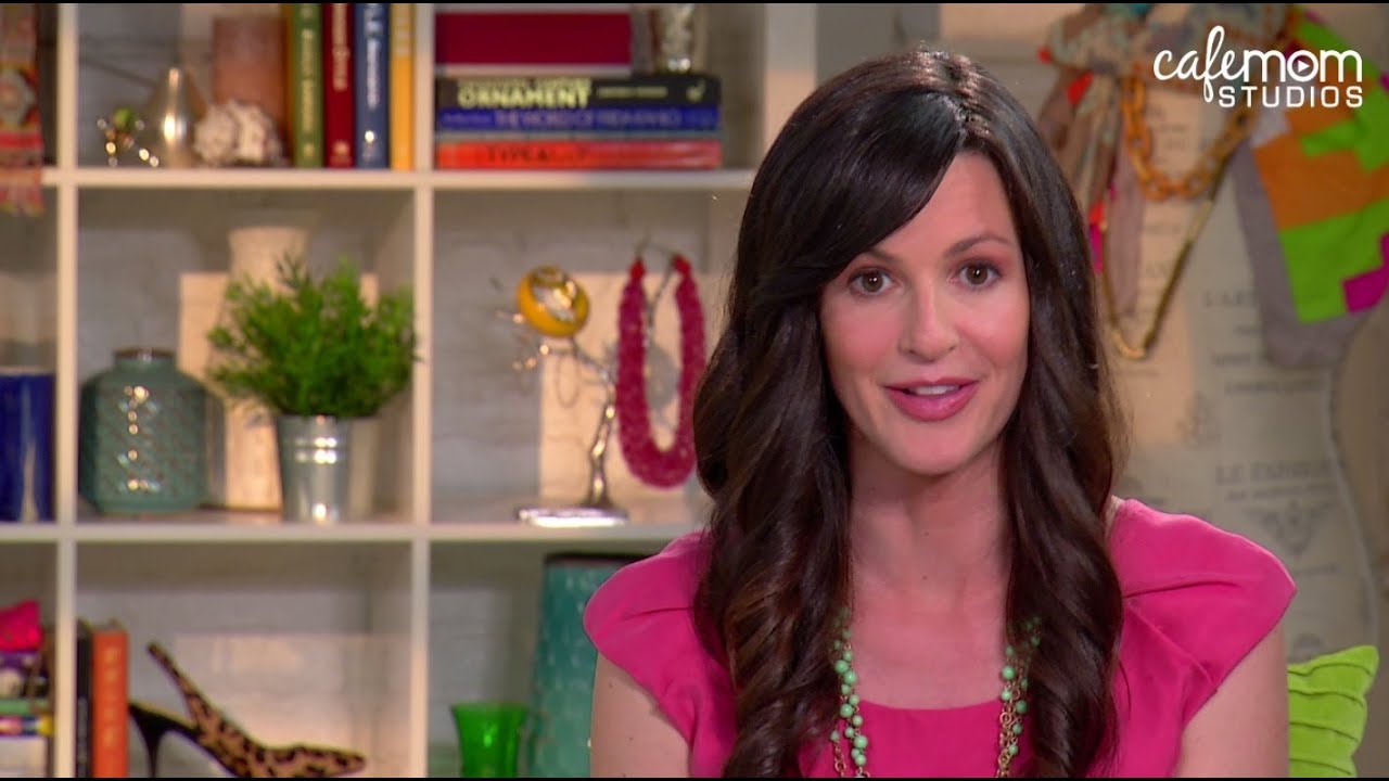 The Sarah James Show - Coming Soon to CafeMom Studios! - YouTube
