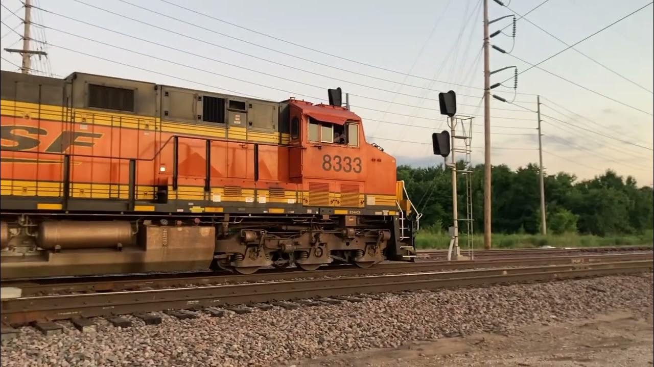 BNSF 8333 Lead’s the H-STLTUL Westbound Mixed Freight in Springfield Missouri 7-9-2023 - YouTube