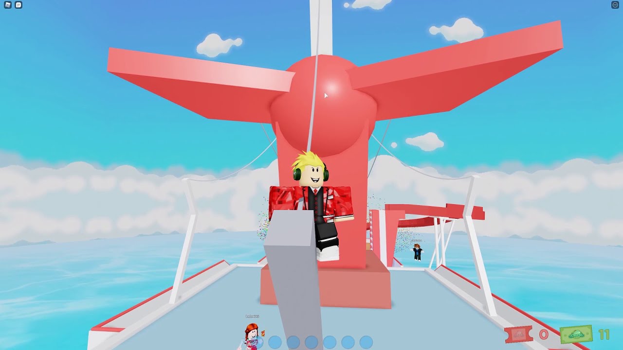 CHIPMUNK PLAYS ROBLOX CRUISE! (FUNNY ROBLOX VIDEO) - YouTube