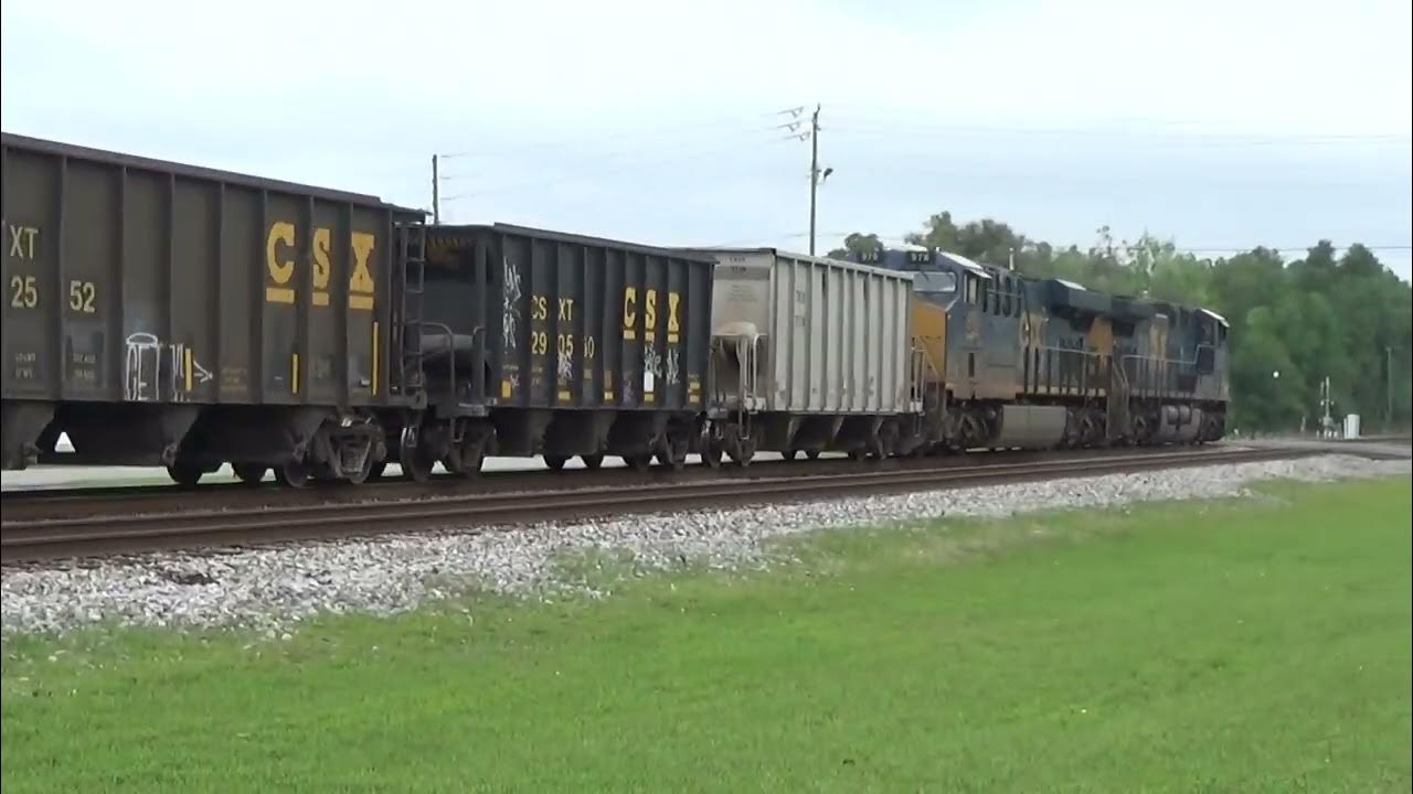 CSX L 729 03 Local rock empties by Folkston 4 4 23 AC44 ES44 lead - YouTube