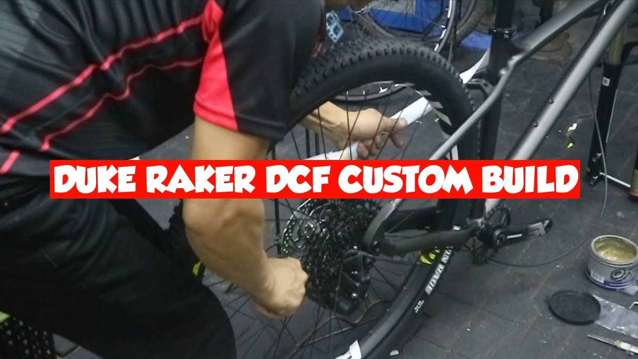 DUKERAKER DCF MTB CUSTOM BUILD - YouTube