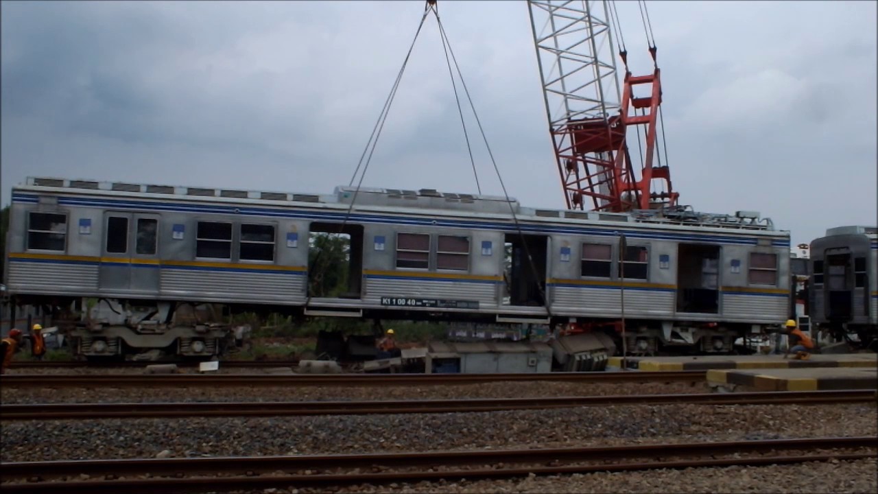 Proses Grounded Toei 6000 di Cikaum - YouTube