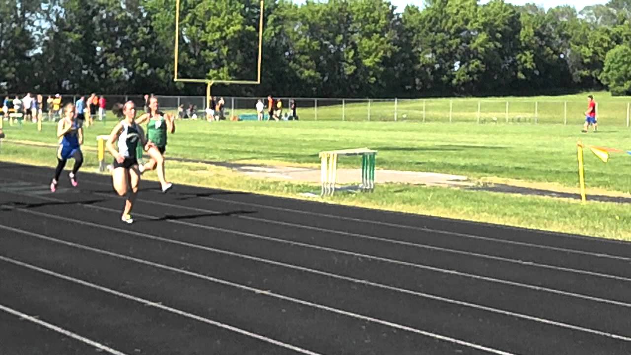 Liz LeCaptain 100 m Dash BD Regional - YouTube