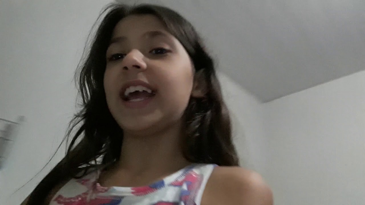 Queren E Sua Amiguinha Brincando Youtube