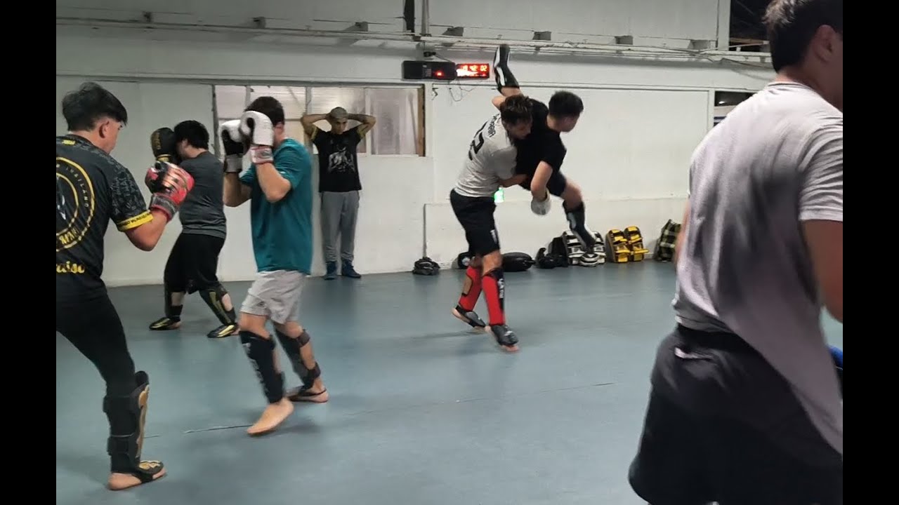 Sparring MMA Full Round - YouTube