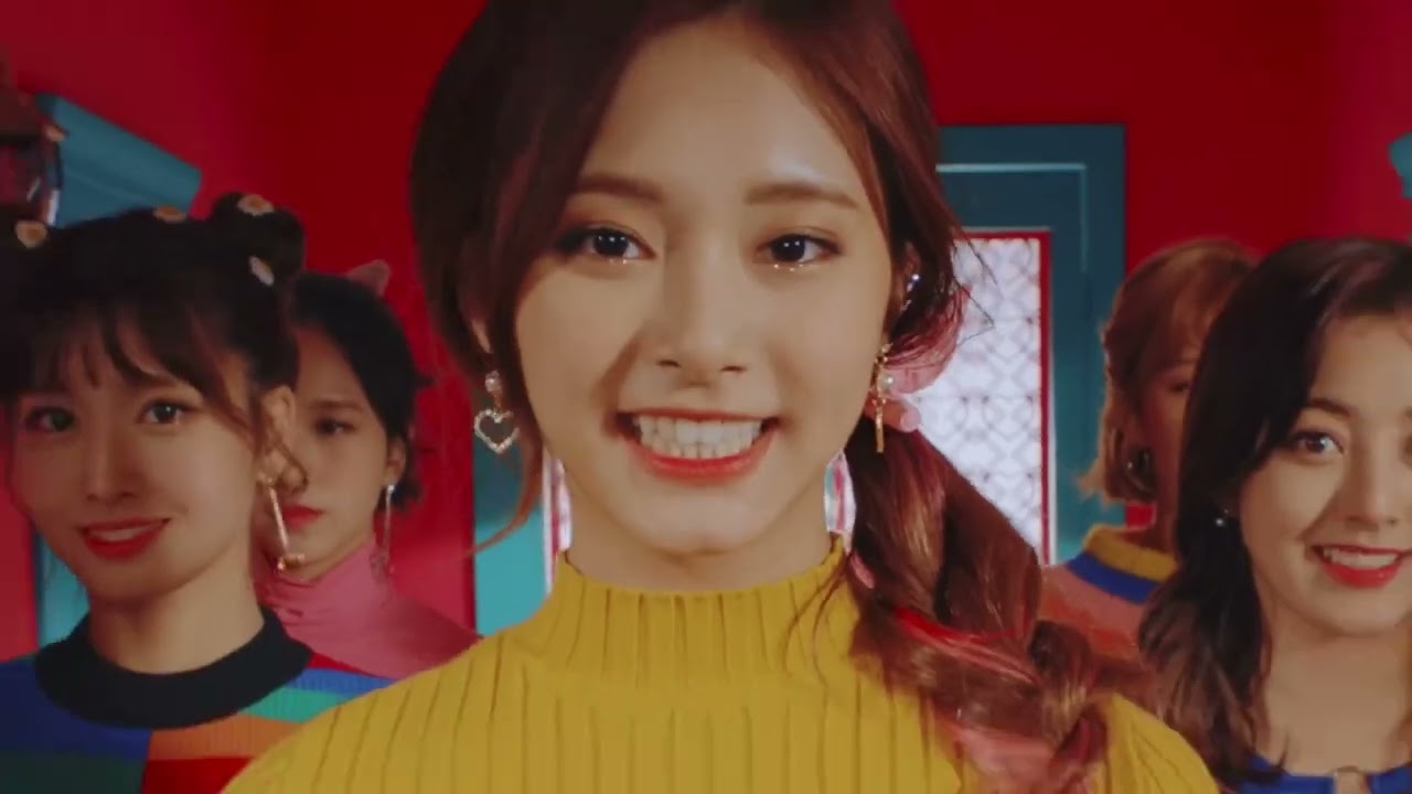 TWICE Heart Shaker MV - YouTube
