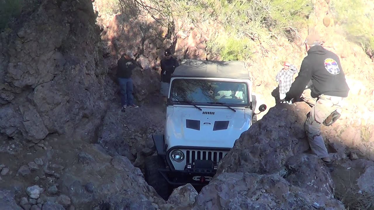 Die Hard Table Mesa (Renee) - YouTube