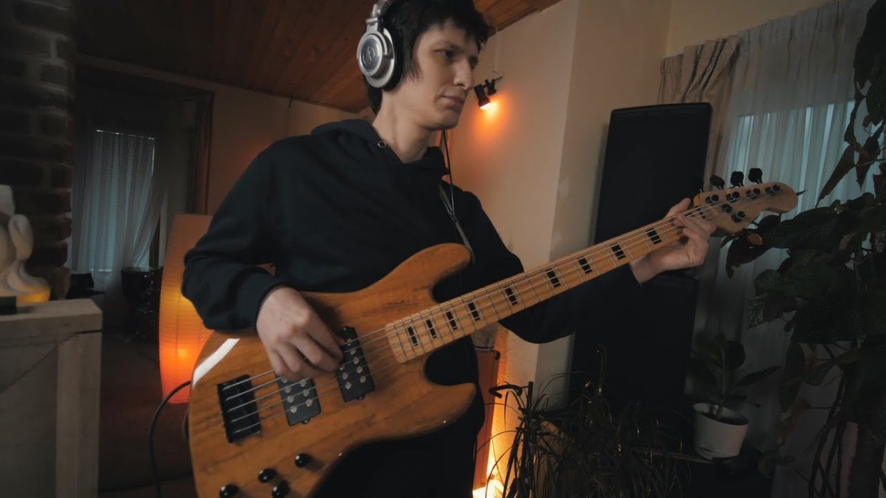 Mekbuda - Night Glider (live @ KCMC) - YouTube