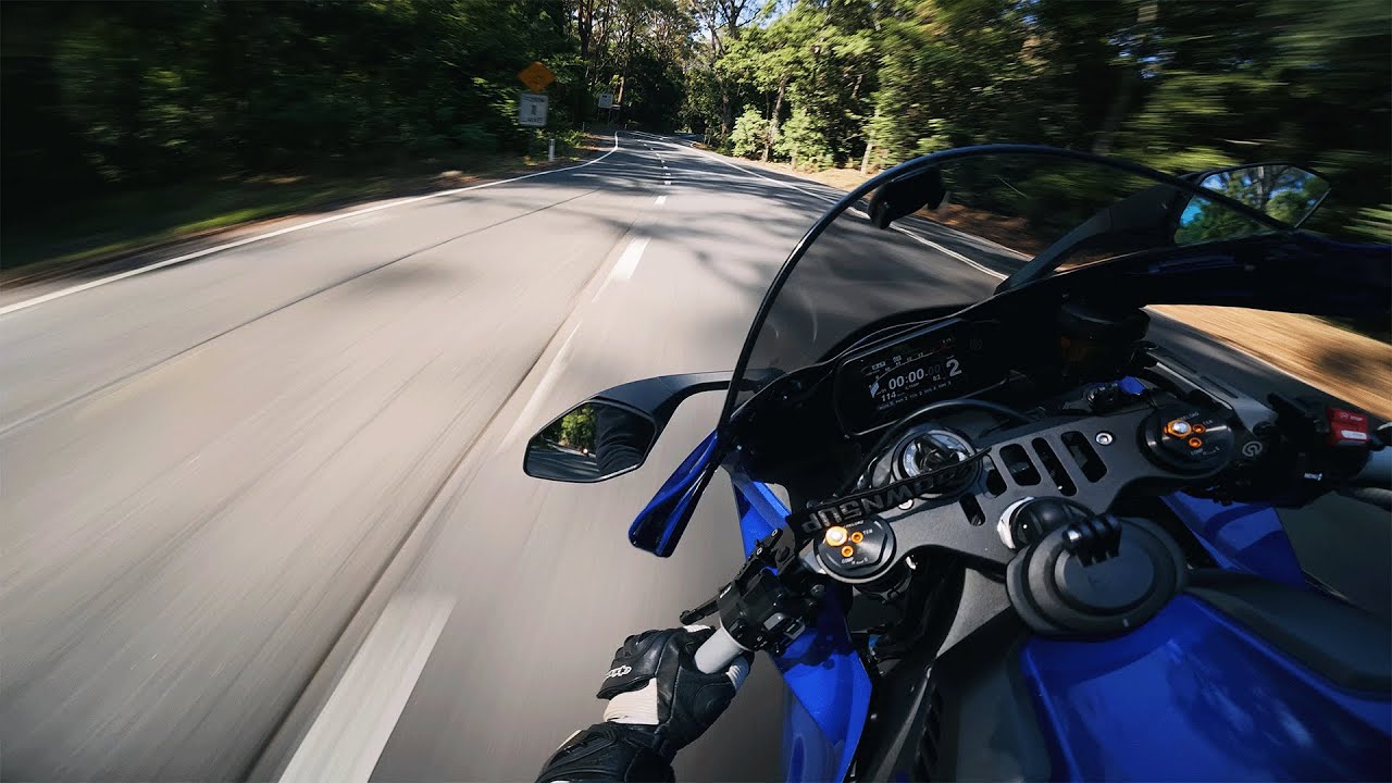WORKING ON BODY POSTION | YAMAHA R1 MOUNTAIN RUN - YouTube