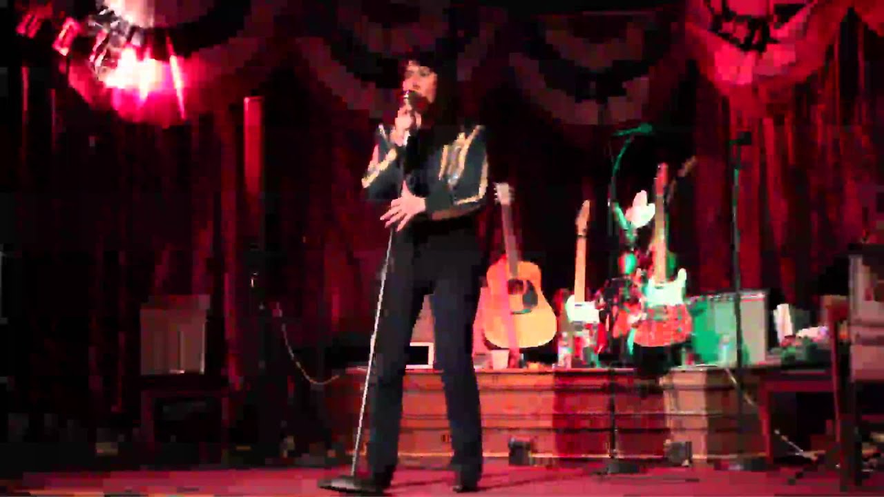 Tracey K. Houston sings 'Dream Lover' in Memphis Jan 2014 (video) - YouTube