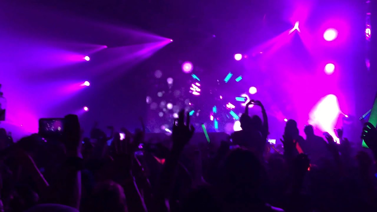 Hardwell - Apollo @ Bomb Factory; Dallas Texas - YouTube