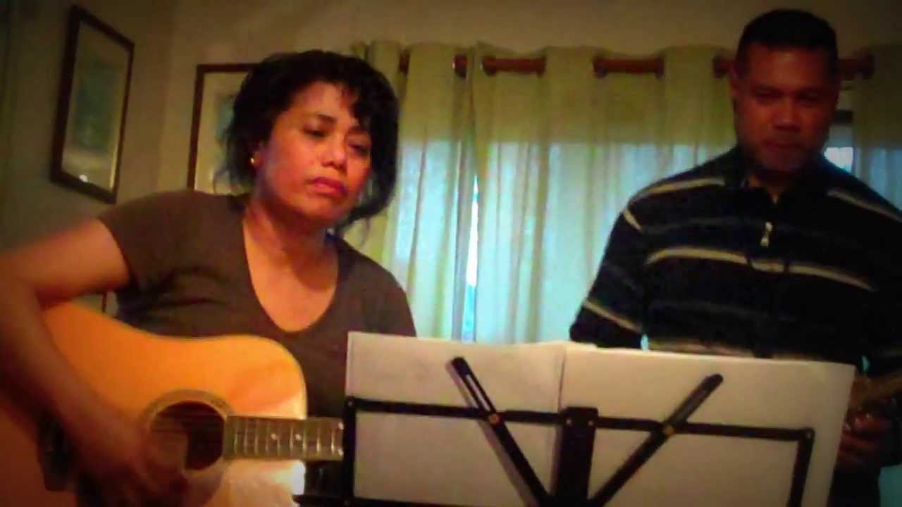 Tenisia sings a duo with Tongan singer. Tamaiki laka taotaofi pe LAKA ...