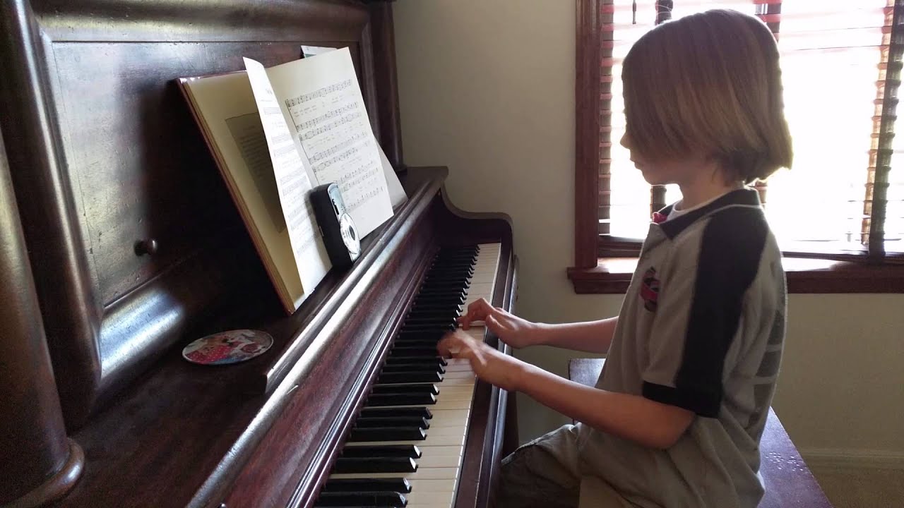 Trent playing Knight Rupert by Robert Schuman - YouTube