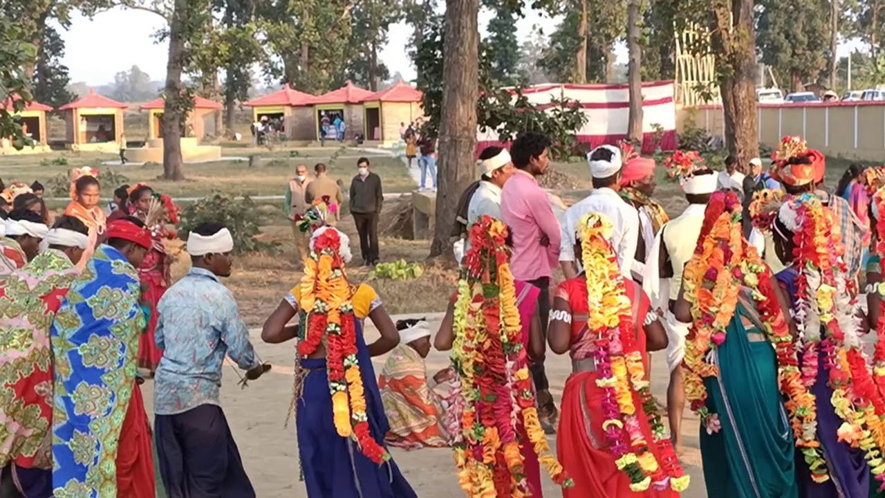 Baiga Dance - YouTube