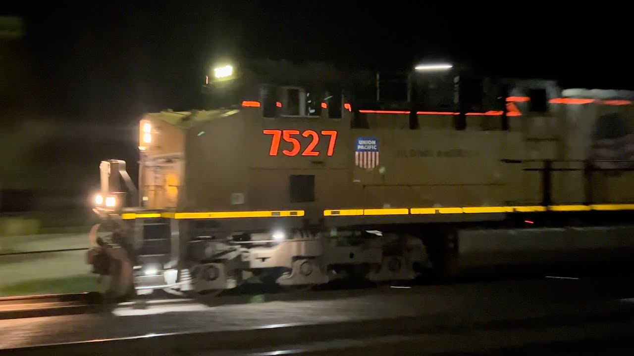 MASHN With 10 Engines Leading - YouTube