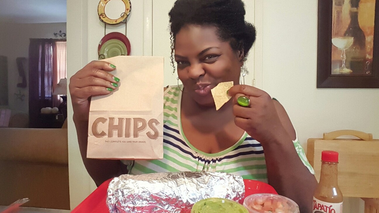 MUKBANG/CHIPOTLE-FAT CHORIZO BURRITO(iVY'S eating show channel shout ...