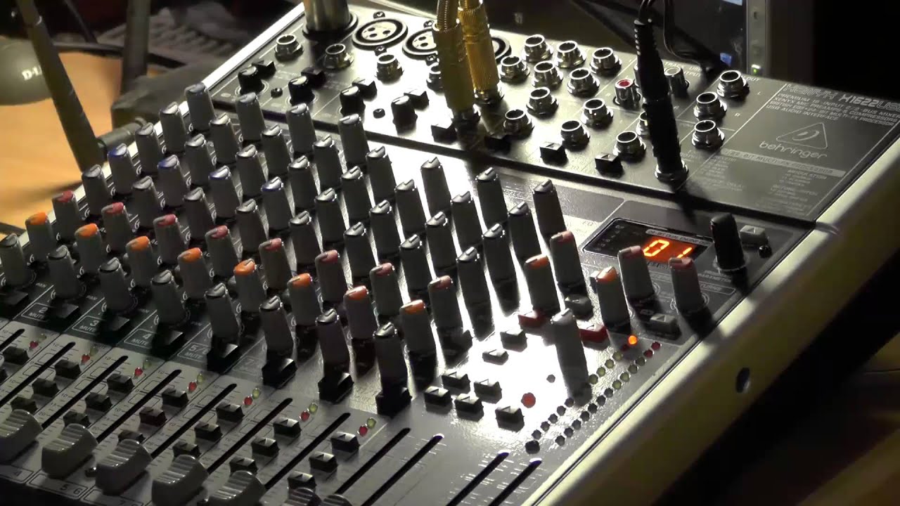 Unboxing Behringer Mischpult X1622 USB - YouTube