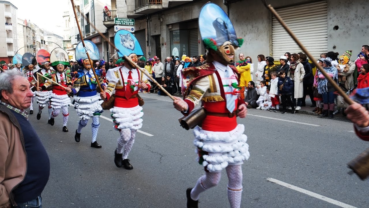 Cigarrones del carnaval de Verín, Men's Toilet in Bar Encontro, Verín ...