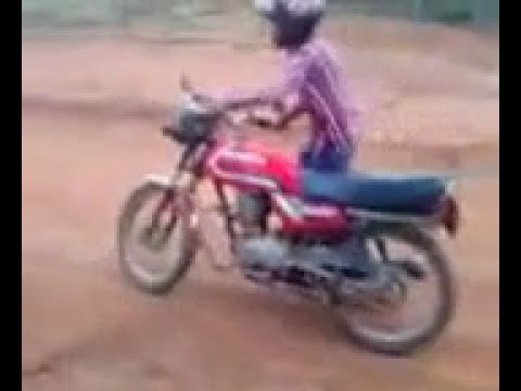 A melhor empinada de moto do mundo - YouTube