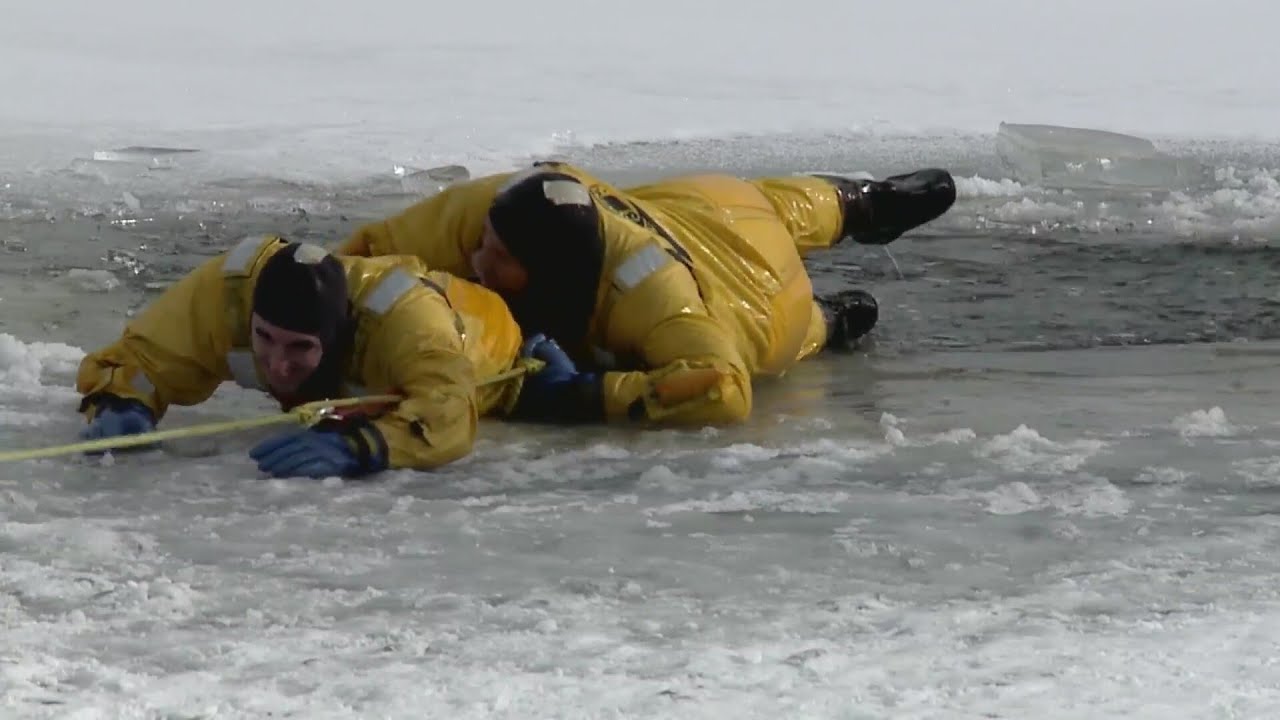 How to survive a fall into icy water, according to Aurora Fire - YouTube