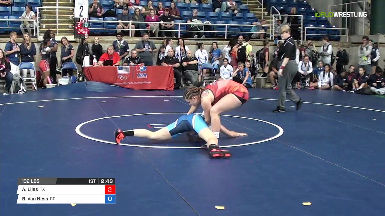 Junior WM 132 Round of 32 - Alexandria Liles (TX) vs. Berlin Van Ness ...