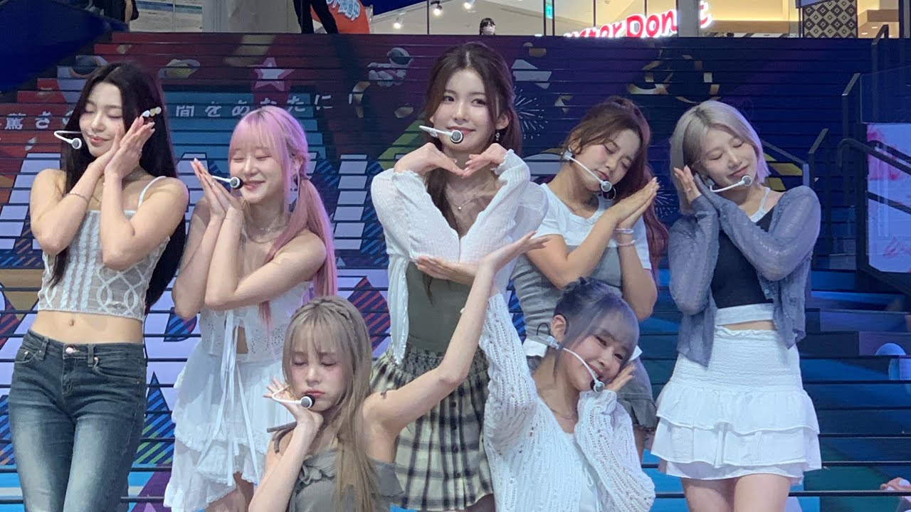 Pretty mob (240714 CSR 1ST JAPAN MINI ALBUM：L'heure Bleue リリイベ1部@セブンパーク ...