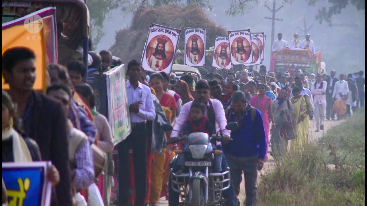 INDIA: Christ the King procession - YouTube