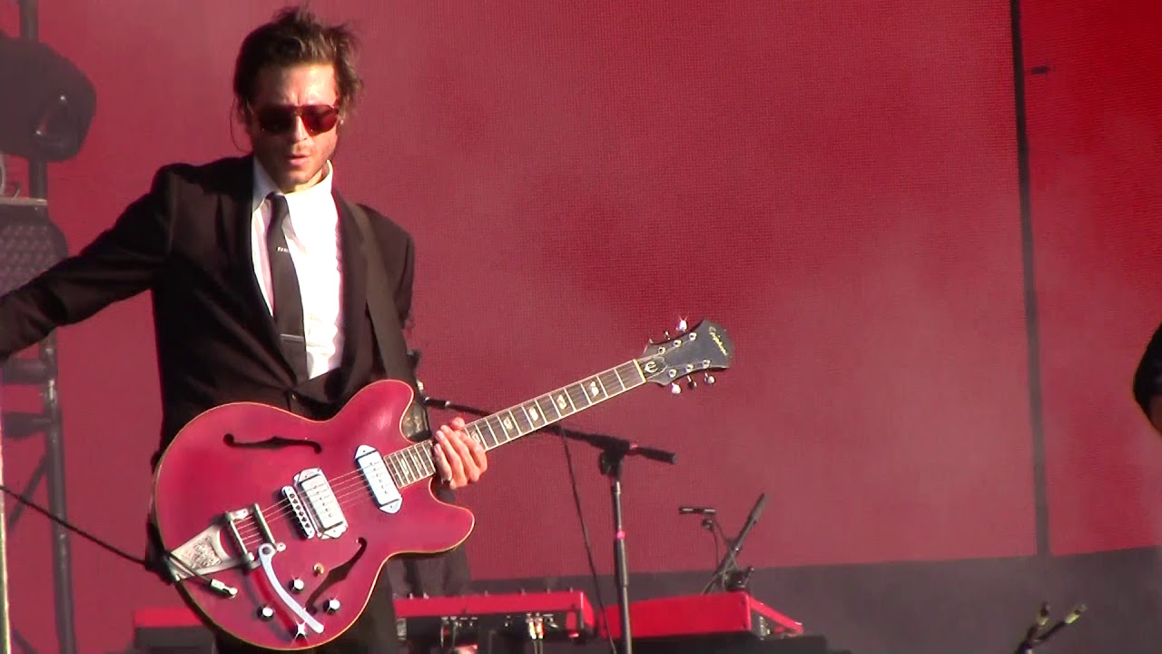 Interpol - Evil @ British Summer Time, 2018 - YouTube