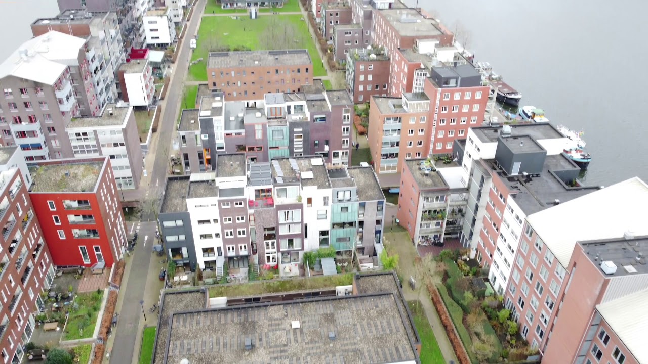 Met de DJI mini2 over java en knsm eiland - YouTube