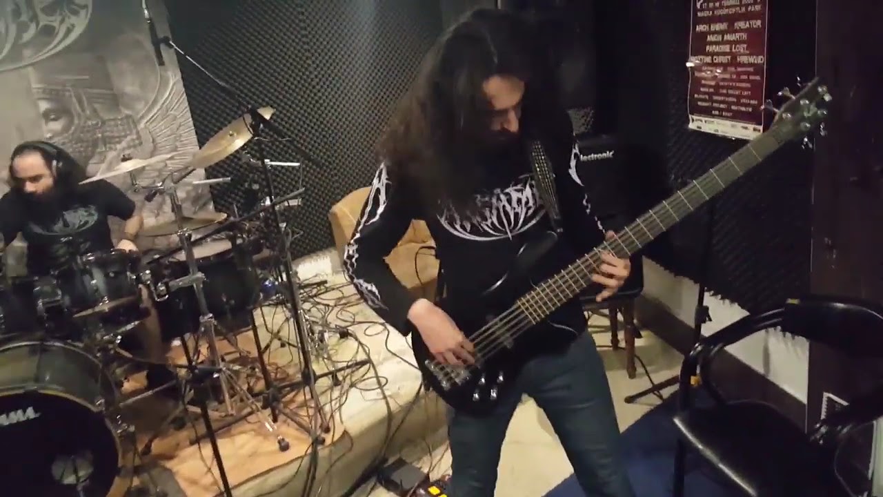 Arsames - Testament Of The King " Bass Solo " Live - YouTube