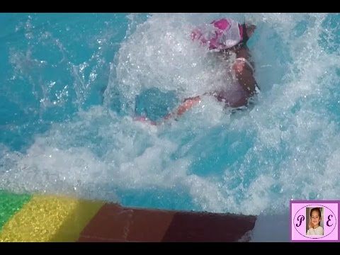 Havuzda çok eğlendik  ⛲ ⛲ kaydırak oldu bize aquapark