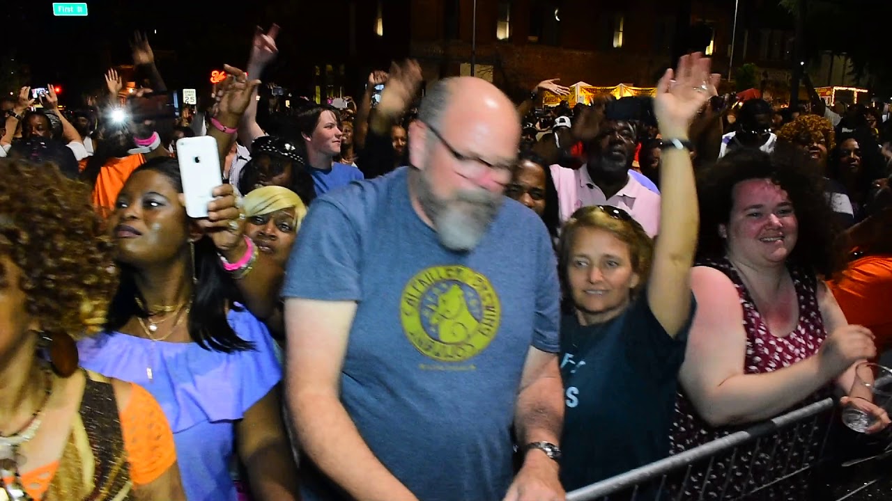 George Clinton Atomic Dogg Live Cherry Blossom Festival 2017 - YouTube