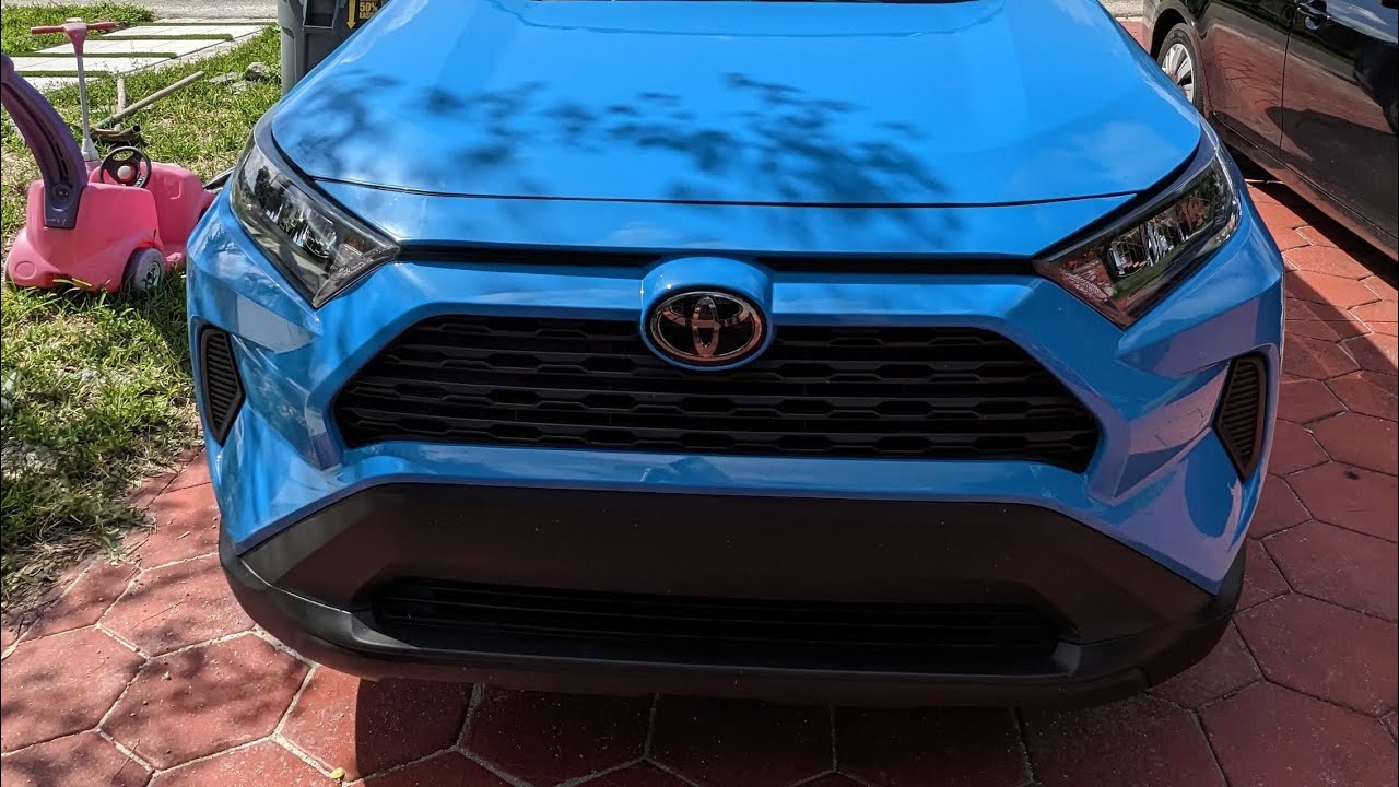 Toyota RAV 4 (2019-2023) How to manually unlock stuck gas door in an ...