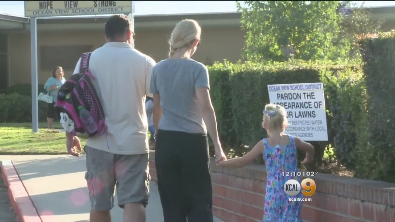 Hope View Elementary Opens Year After Asbestos Scare - YouTube