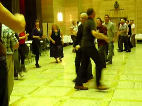 Welsh Folk Dance "Jac y Do" - YouTube