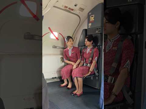 Pramugari Cantik Lion Air lagi Duduk Manis dalam Pesawat 🥰🥰💪💪
