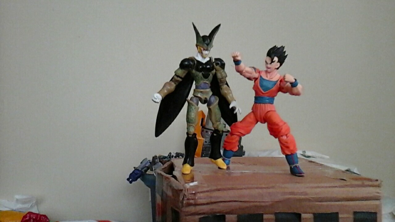 Adult Gohan vs Cell - YouTube