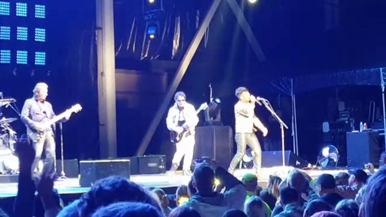 Journey Concert Austin Texas May 18th 2016 - YouTube