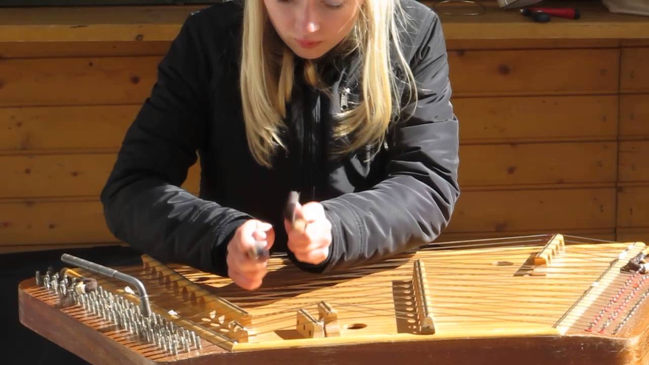 Tsymbaly performance in Salzburg Austria - YouTube