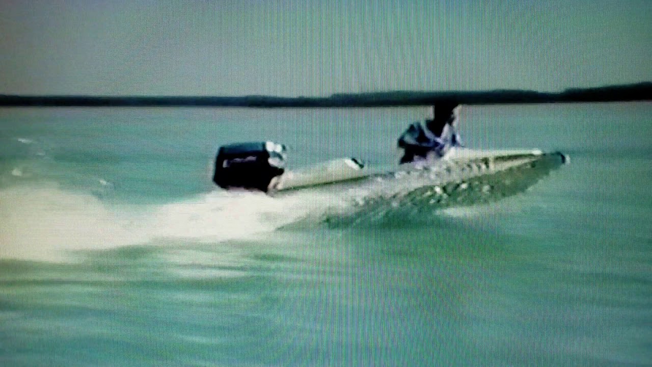 Aqua lark Addictor boat Evinrude 75hp hustler 80mph - YouTube