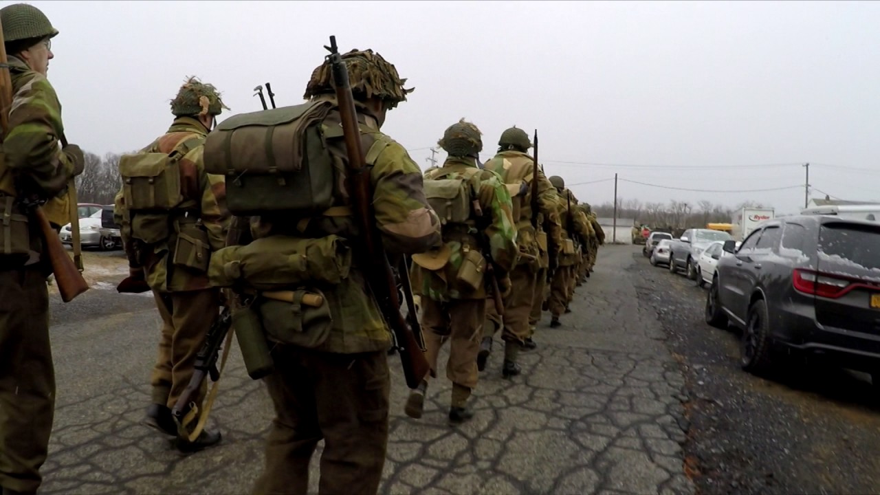 1st Canadian Parachute Battalion and 21st IPC in Formation - FIG, PA ...