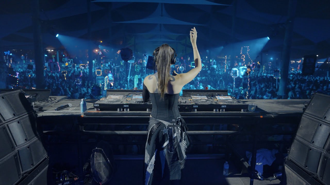 Laura King @ BTV - 'Dance Dome' - Australia - 2024 - YouTube