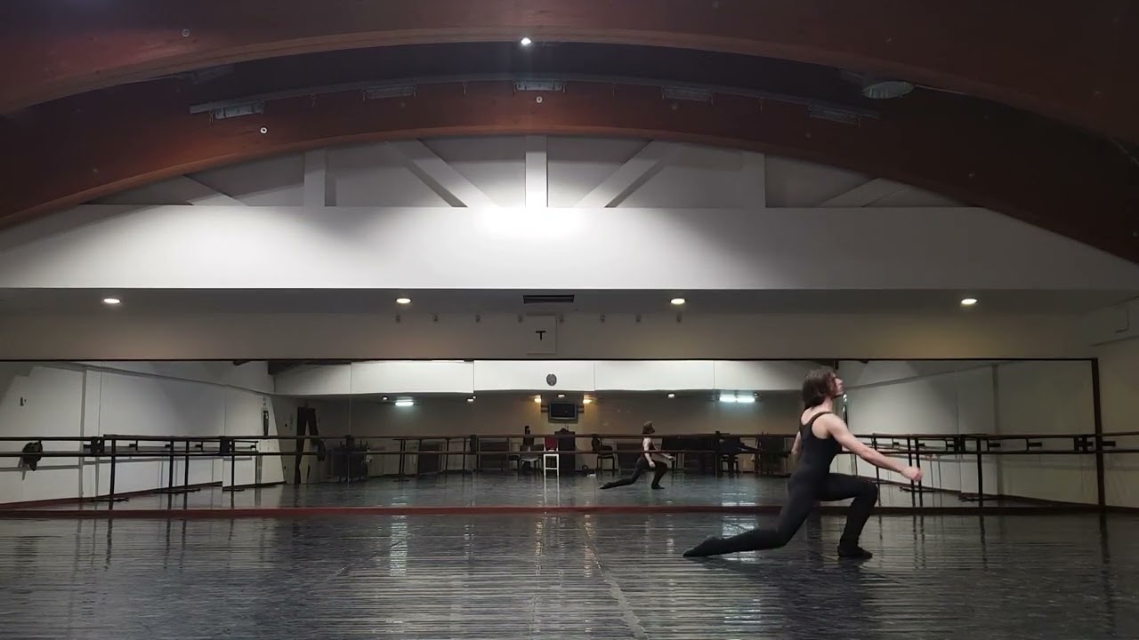 Double Saut De Basque. - YouTube