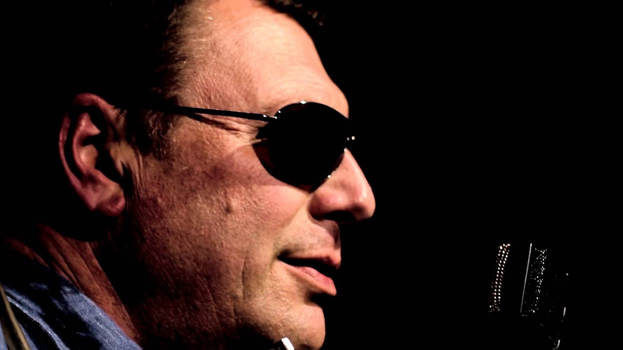 Osborne Jones | City Looks Like Stars - YouTube