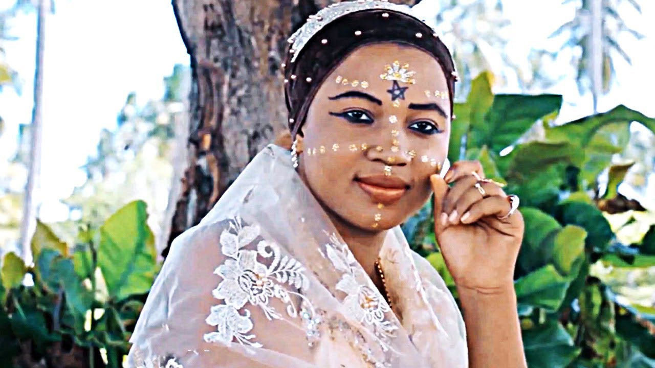 Kuhani Mwovu Asimamishwa Na Binti Mrembo | Jongomeo (Kuzimu ...
